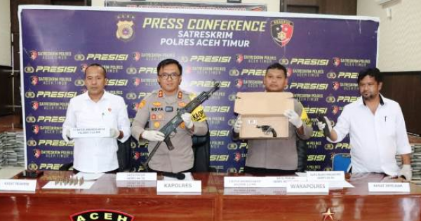 Warga Aceh Timur Temukan Dua AK 56 dan Satu Pistol di Kebun